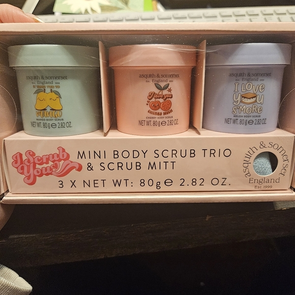 Asquith & Somerset | Bath & Body | Mini Body Scrub Trio Scrub Mitt ...